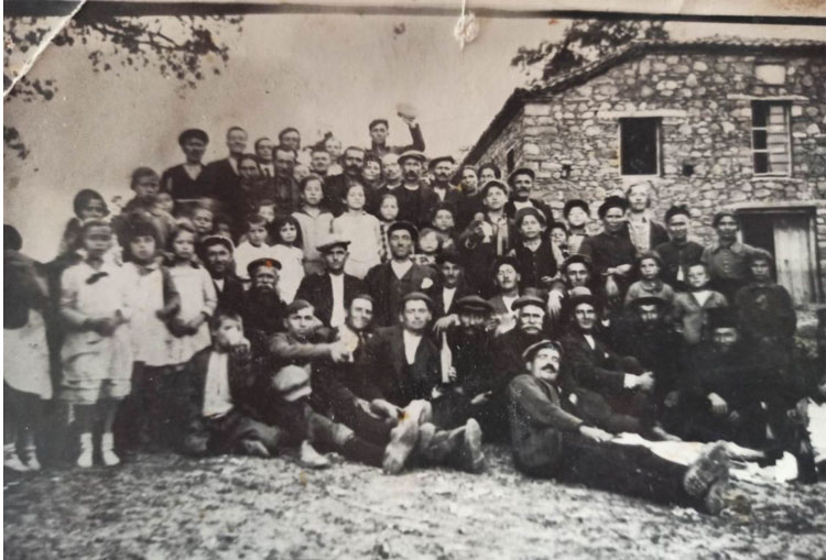 Λαχανόκηποι - ΘΡΗΣΚΕΙΑ ΚΑΙ ΠΑΡΑΔΟΣΗ ΑΓΙΟΣ ΑΘΑΝΑΣΙΟΣ ΛΑΧΑΝΟΚΗΠΩΝ - OlaDeka