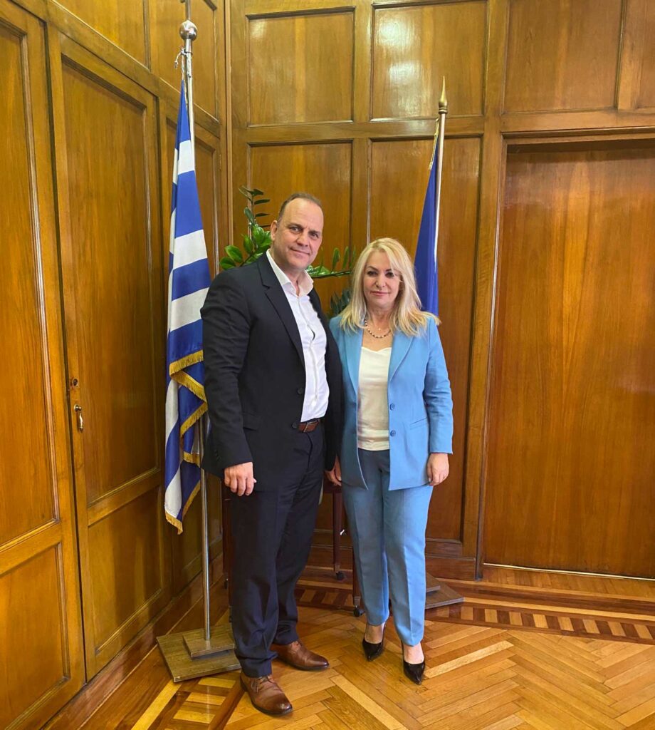 Συνάντηση Άκη Τσούκα στο Υπουργείο Ανάπτυξης για την επίσπευση της ...