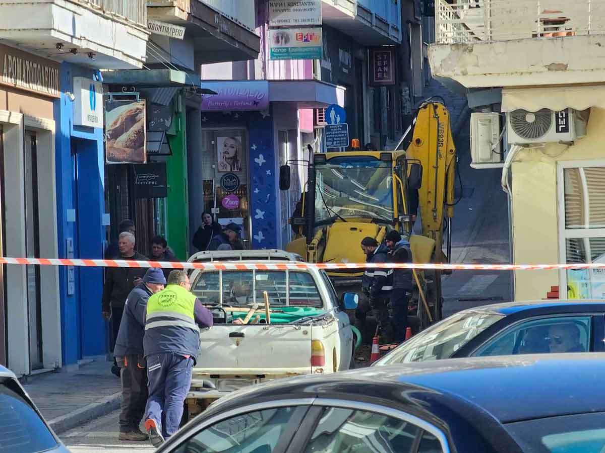 Καστοριά - Κυκλοφοριακό «Έμφραγμα» στο κέντρο της πόλης από βλάβη του ...